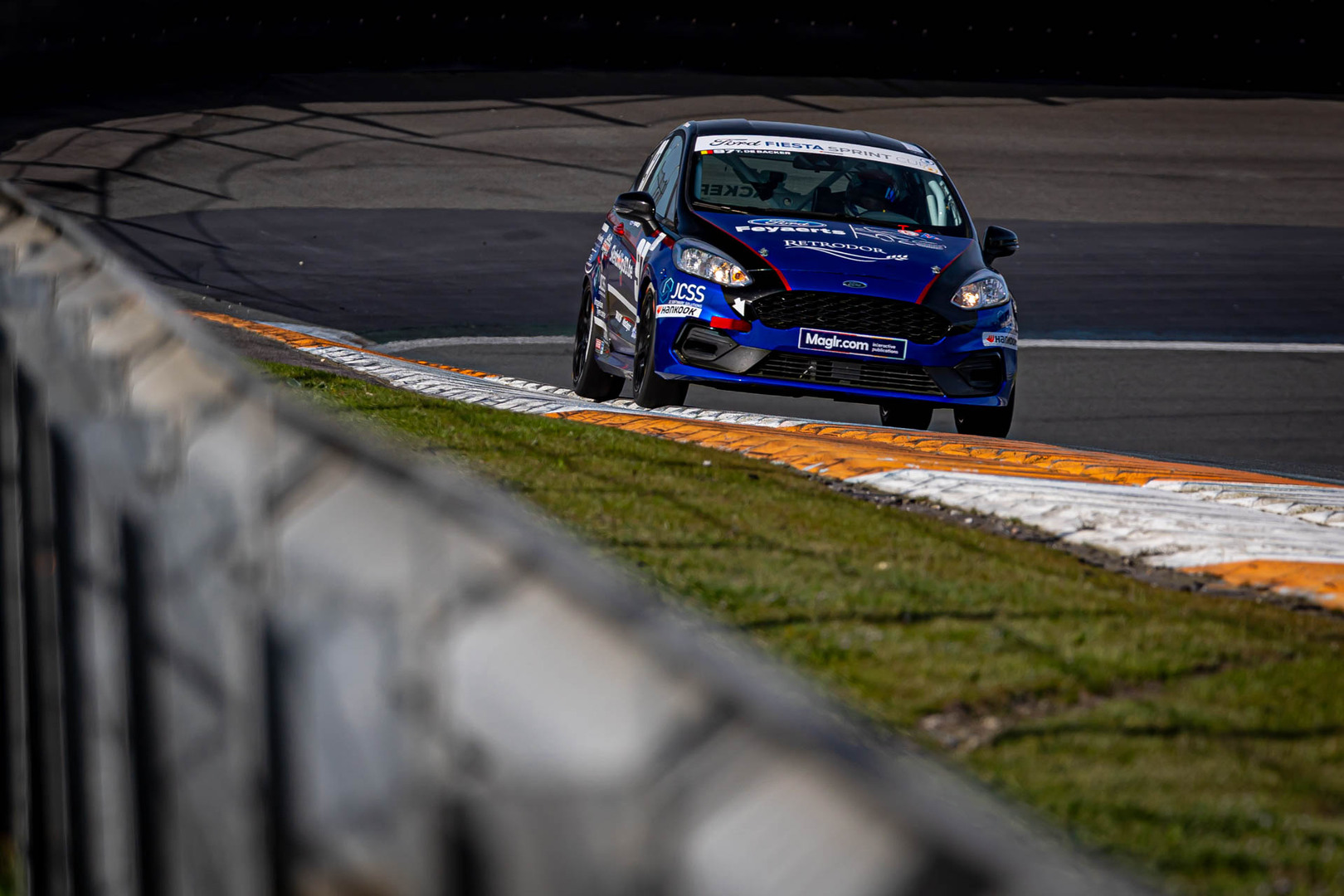 Course 1 : Tomas De Backer domine ! - Ford Fiesta Cup BE