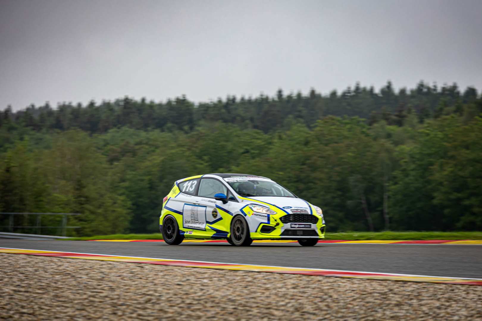 Tomas De Backer soeverein naar pole! - Ford Fiesta Cup BE
